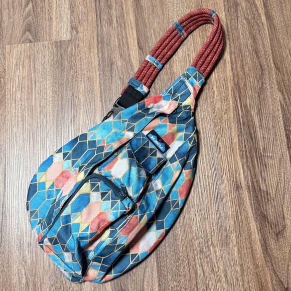 Kavu | Bags | Kavu Stained Glass Geometric Print Sling Bag Adjustable ...